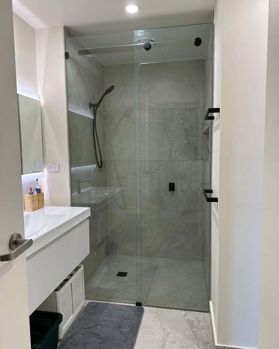 Frameless Glass Shower Screen Installers Melbourne | Frameless Impressions