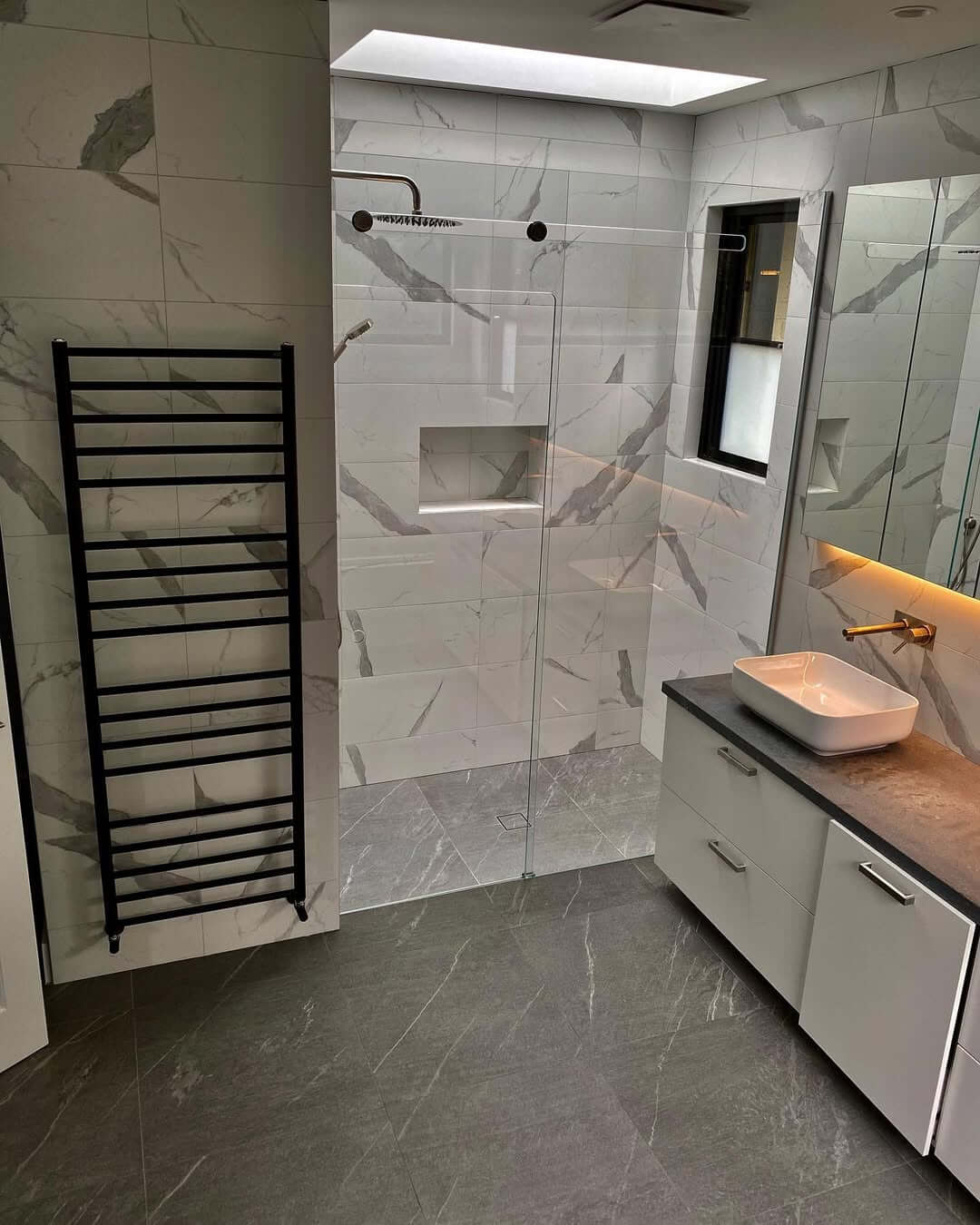 Frameless Glass Shower Screen Installers Melbourne | Frameless Impressions